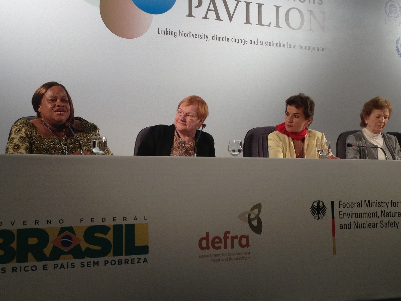 Photo Gallery | Helsinki Process on Globalisation and Democracy